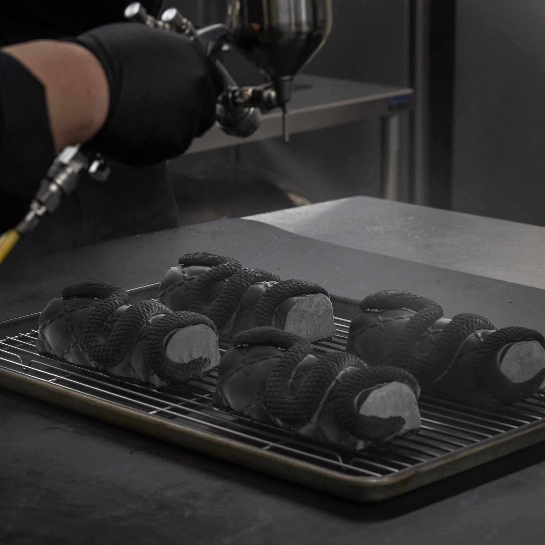 SNAKE CHOCOLATE CAKE – Blvck Paris - Japan